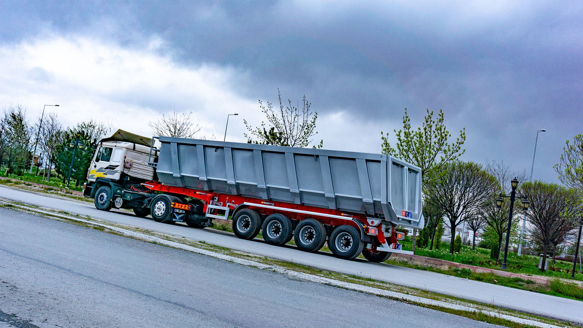 STU TRAILERS-Rock Type Tipper Trailer Producer